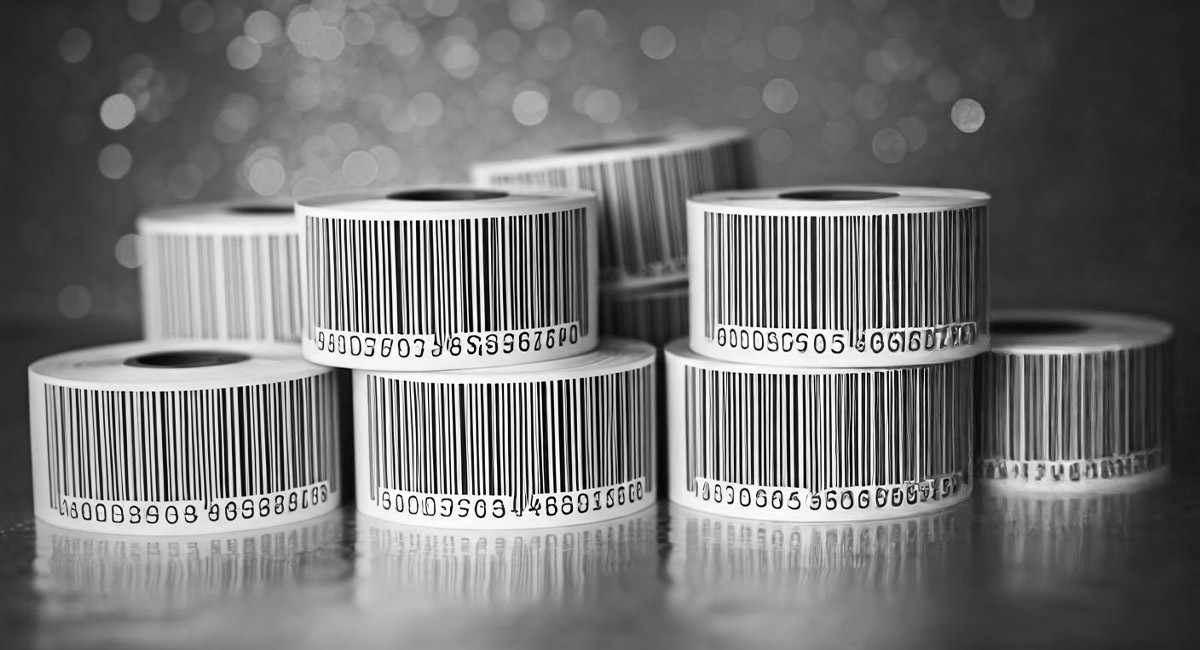 Decoding the Lines: A Comprehensive Look at 1D and 2D Barcodes - Advanced Automation
